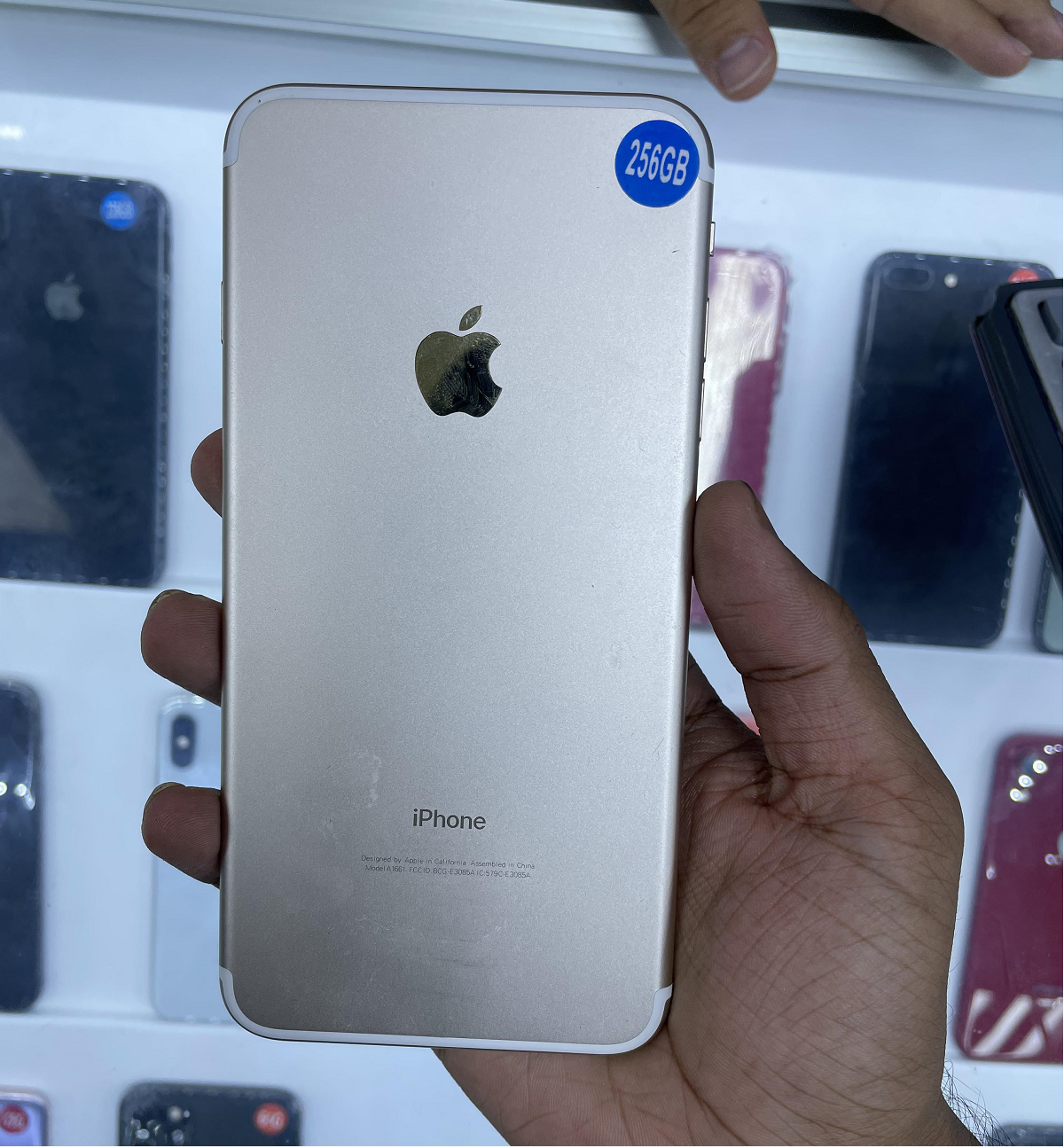 ¿Un iPhone sin cámaras? Parece que existe