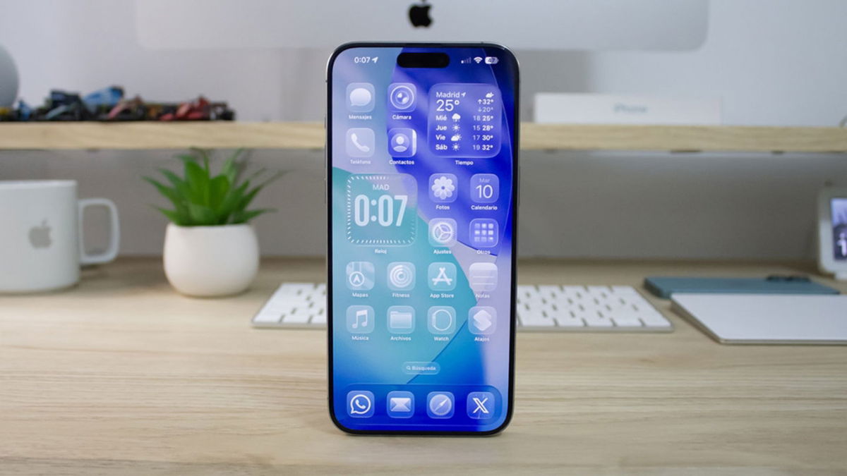 Cómo poner los iconos translúcidos de iOS 26 en el iPhone